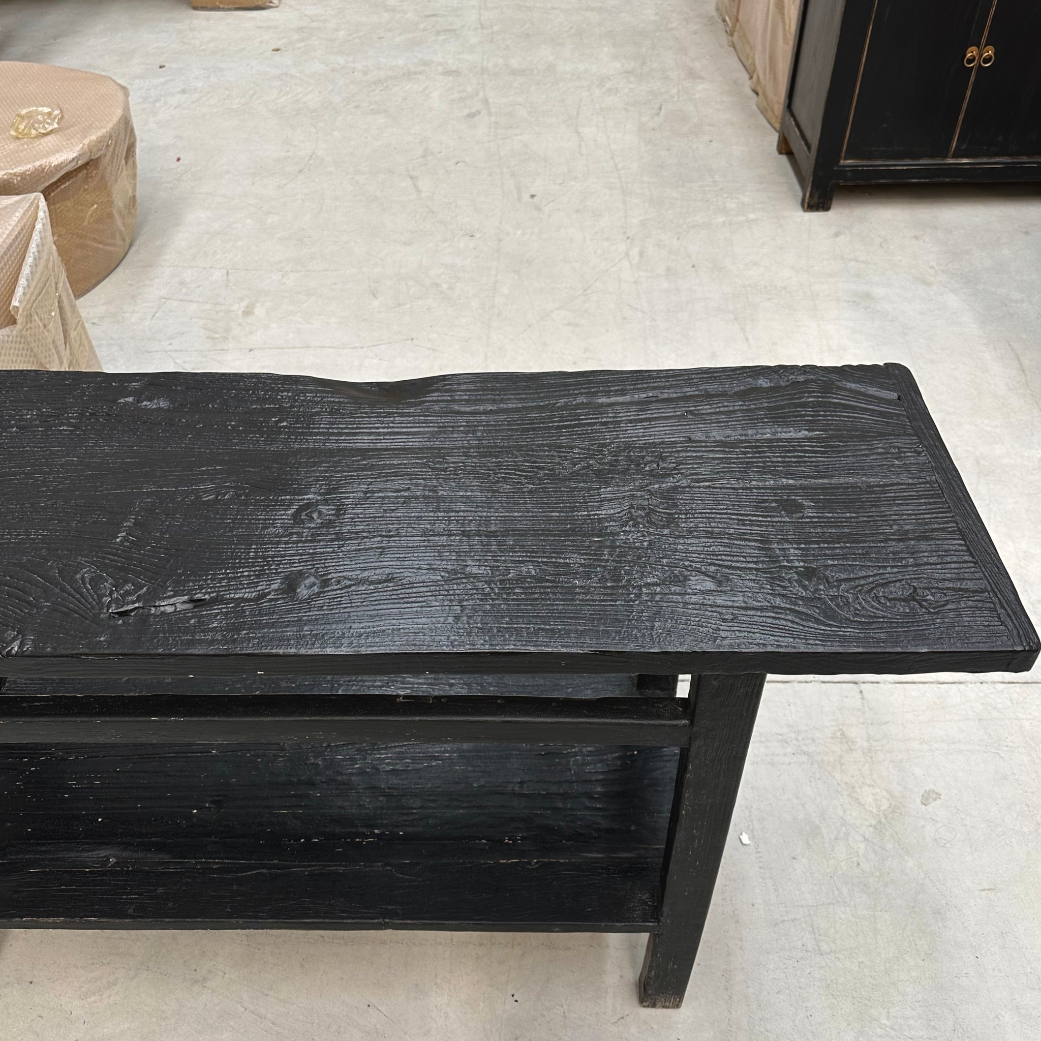 Provincial Alter Table | Black | Elm – Impreshens